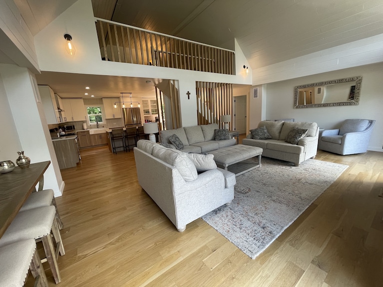 Serene Catskills Escape: Hot Tub, Pond & Game Room - State of New York