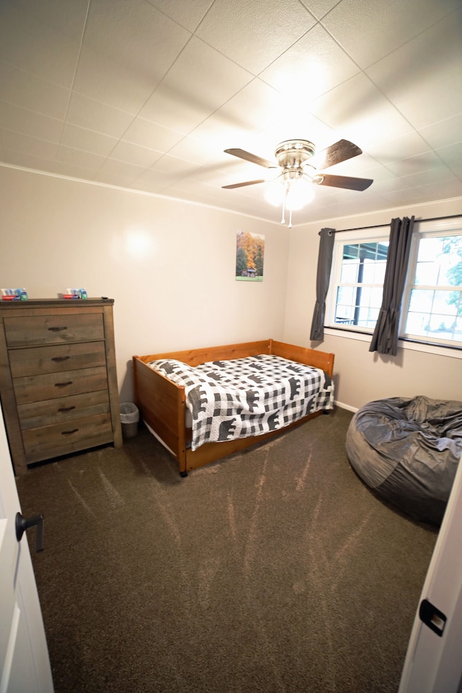 Cozy Retreat Minutes From Town. - Falls Creek, PA