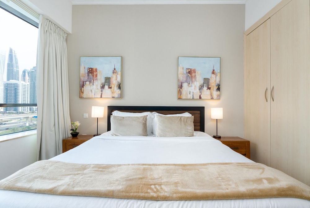 Convenient 2 Beds In Jlt 3 Min From Metro - Dubai
