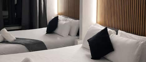 Quarto Quádruplo, casa de banho anexa