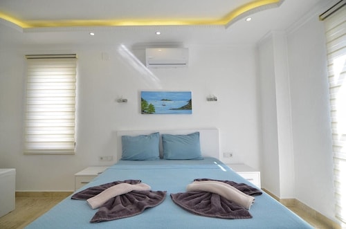 Luxury Villa In Old Town Kalkan With Private Pool - 튀르키예