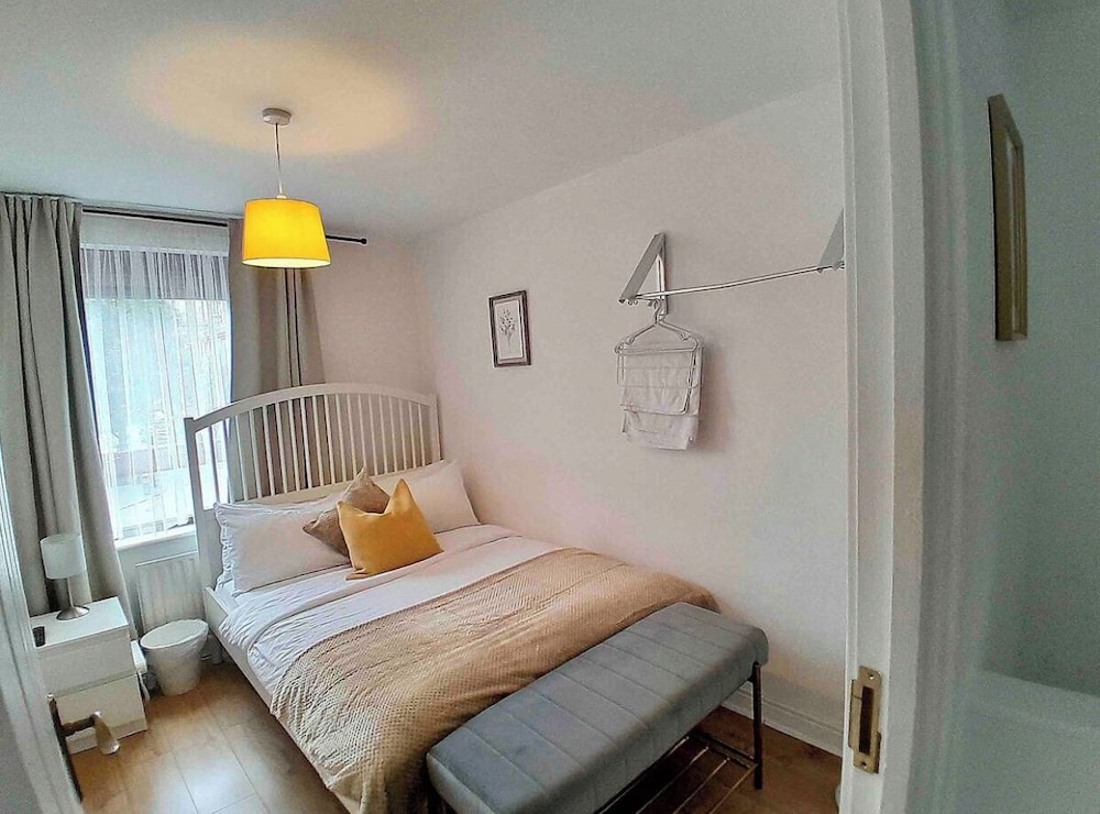 Refurb'd 3 Bed House Near Wembley With Hot Tub! - Fulham