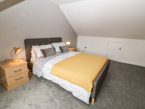 3 quartos, com decoração personalizada, com mobília individualizada 
