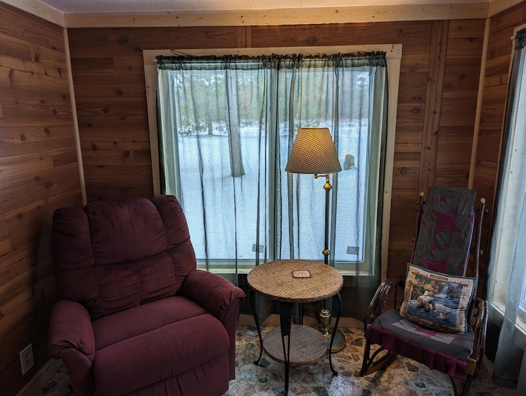 Spacious Four Bedroom Cabin For Northern Escape - Michigan