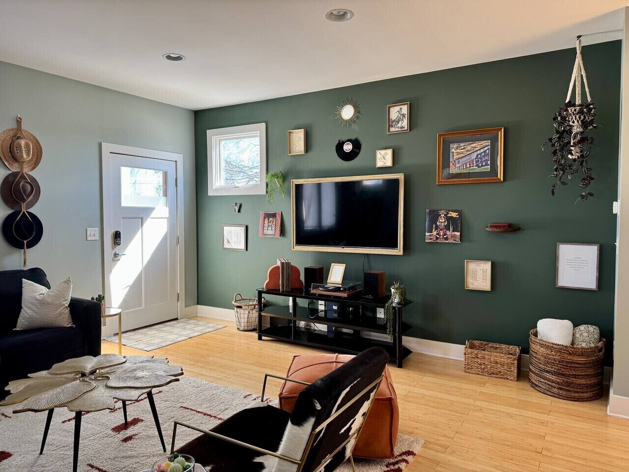 Pet Friendly, 5 Min To Downtown, Gated Parking - Nashville, TN