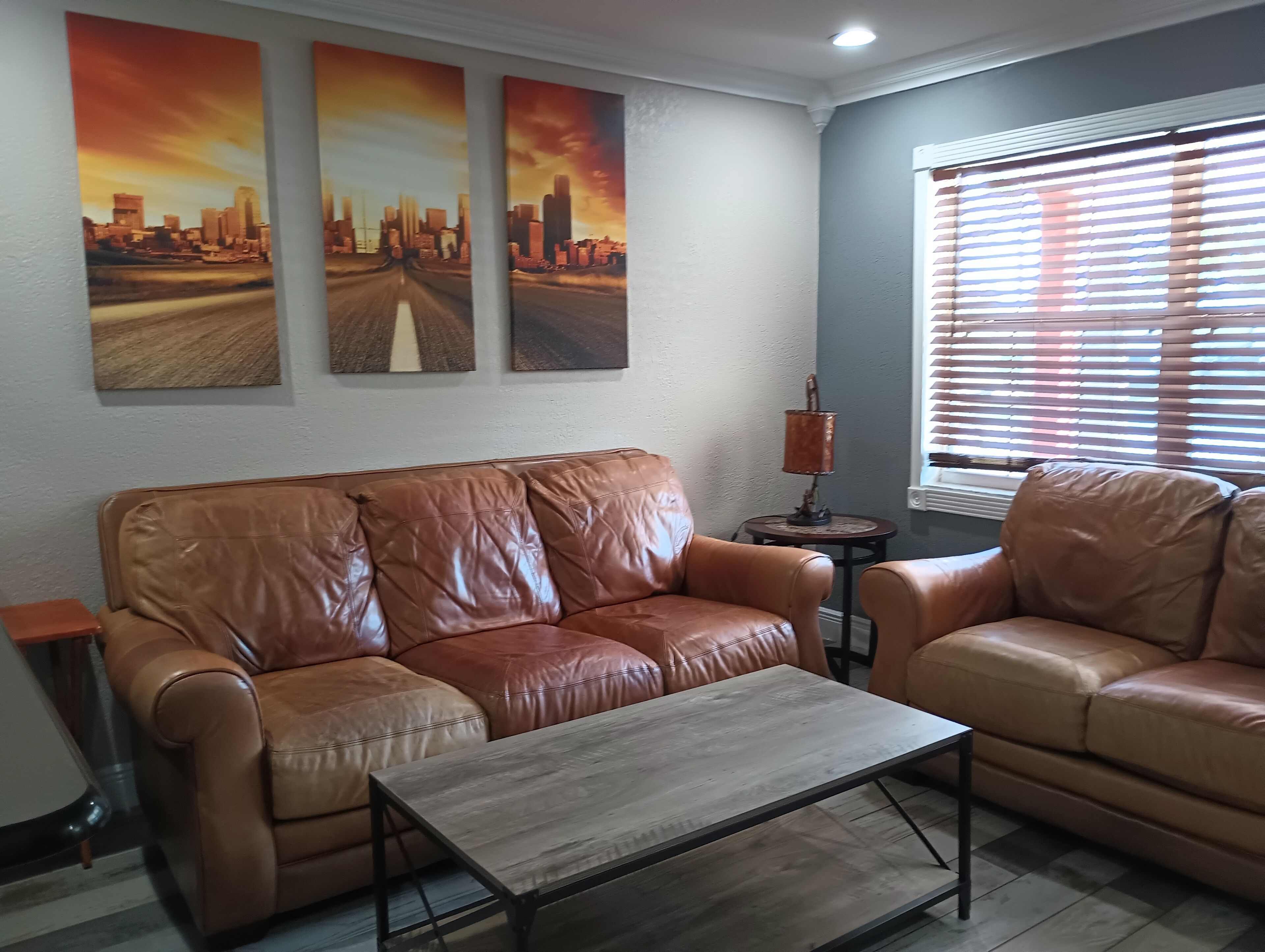 Clearwater Vacation Paradise Home Pool & Hot Tub, Outside Bar- Tv, Pets Welcome - Clearwater, FL