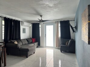 Quarto Duplo Comfort | Roupa hipoalergénica, camas de colchão viscoelástico 