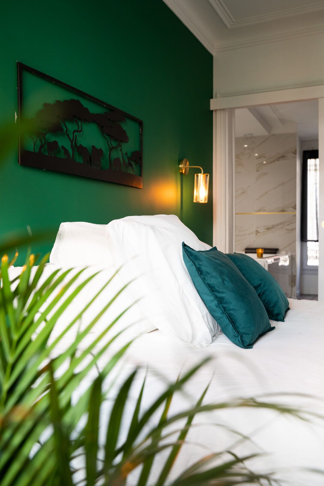 Suite L'éclipse Paris, Logement Avec Jacuzzi à 10 Minutes - Levallois-Perret