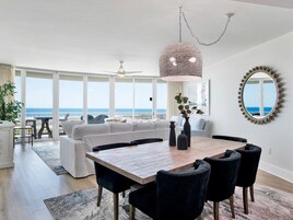 Condo (#C813 - No Pets) | Opções para refeição