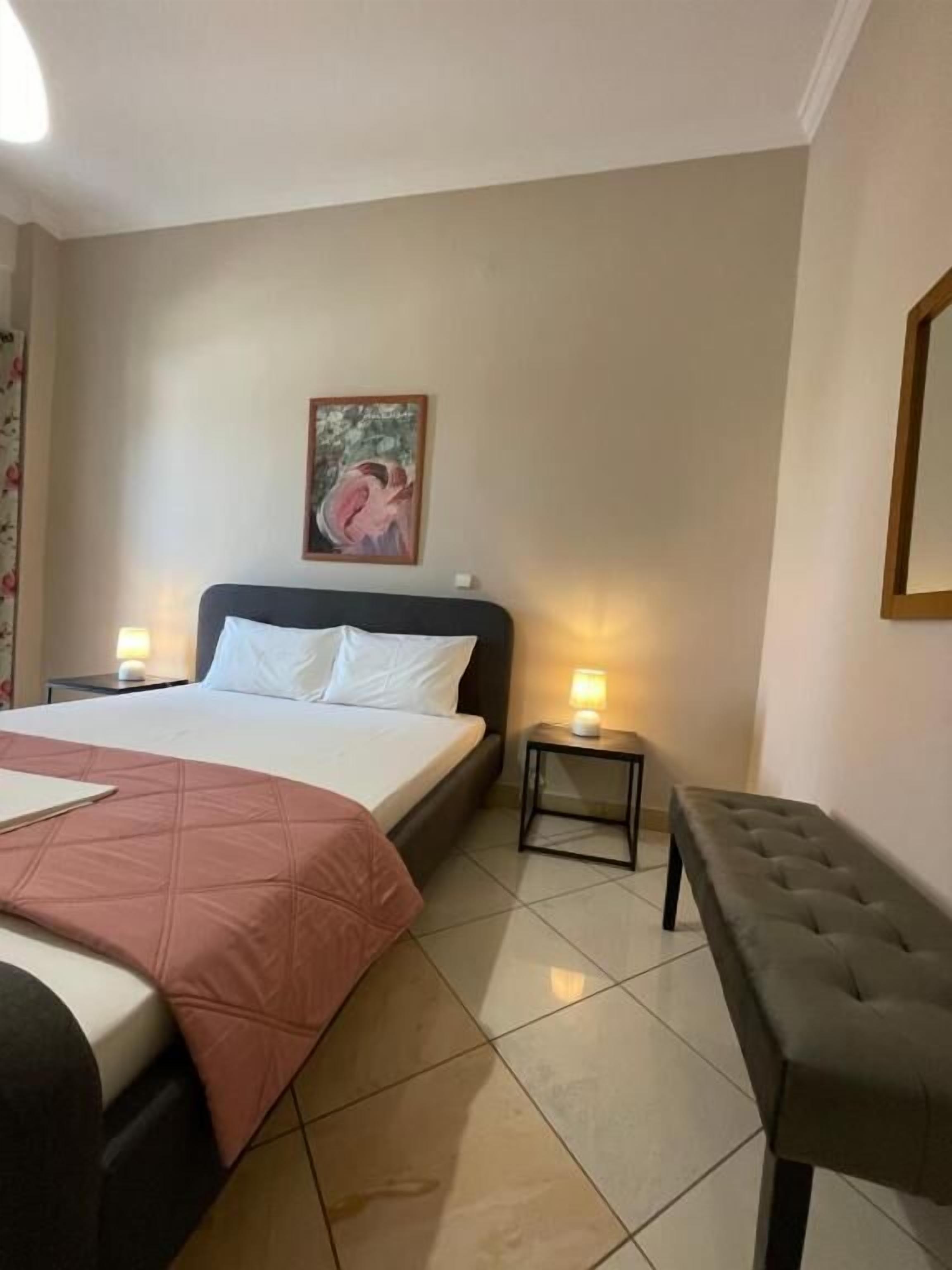 Vasilios Marinos Rooms (Corinth, Greece), Corinth hotel discounts ...