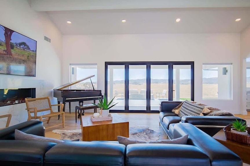 New! Custom Luxury Estate On 220 Acres Lot - Views - Paso Robles, CA