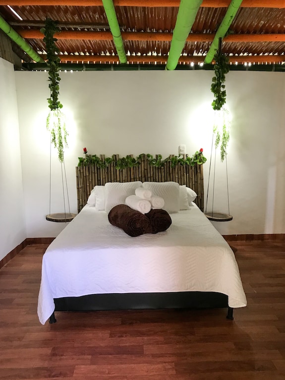 Cabaña Type Glamping - With Swimming Pool - Marsella