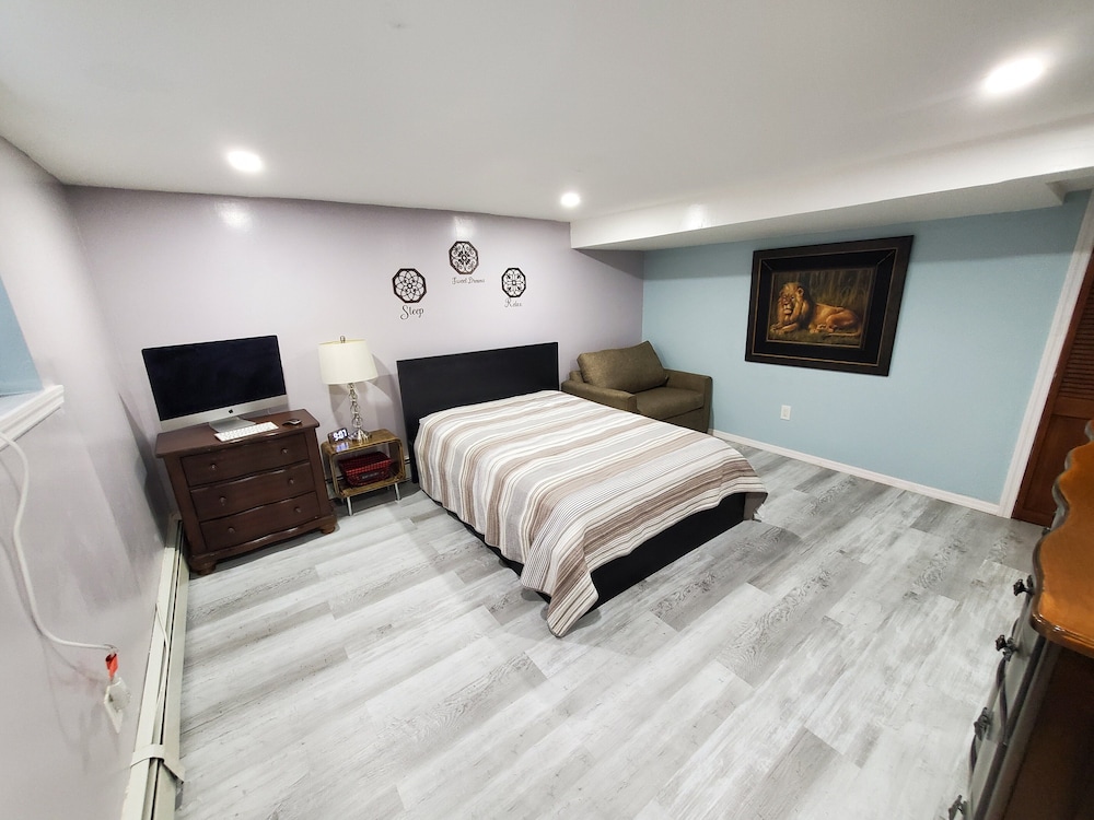 Lovely 2 Bedroom Apartment In A Private House With Beautiful Garden - Yonkers, NY
