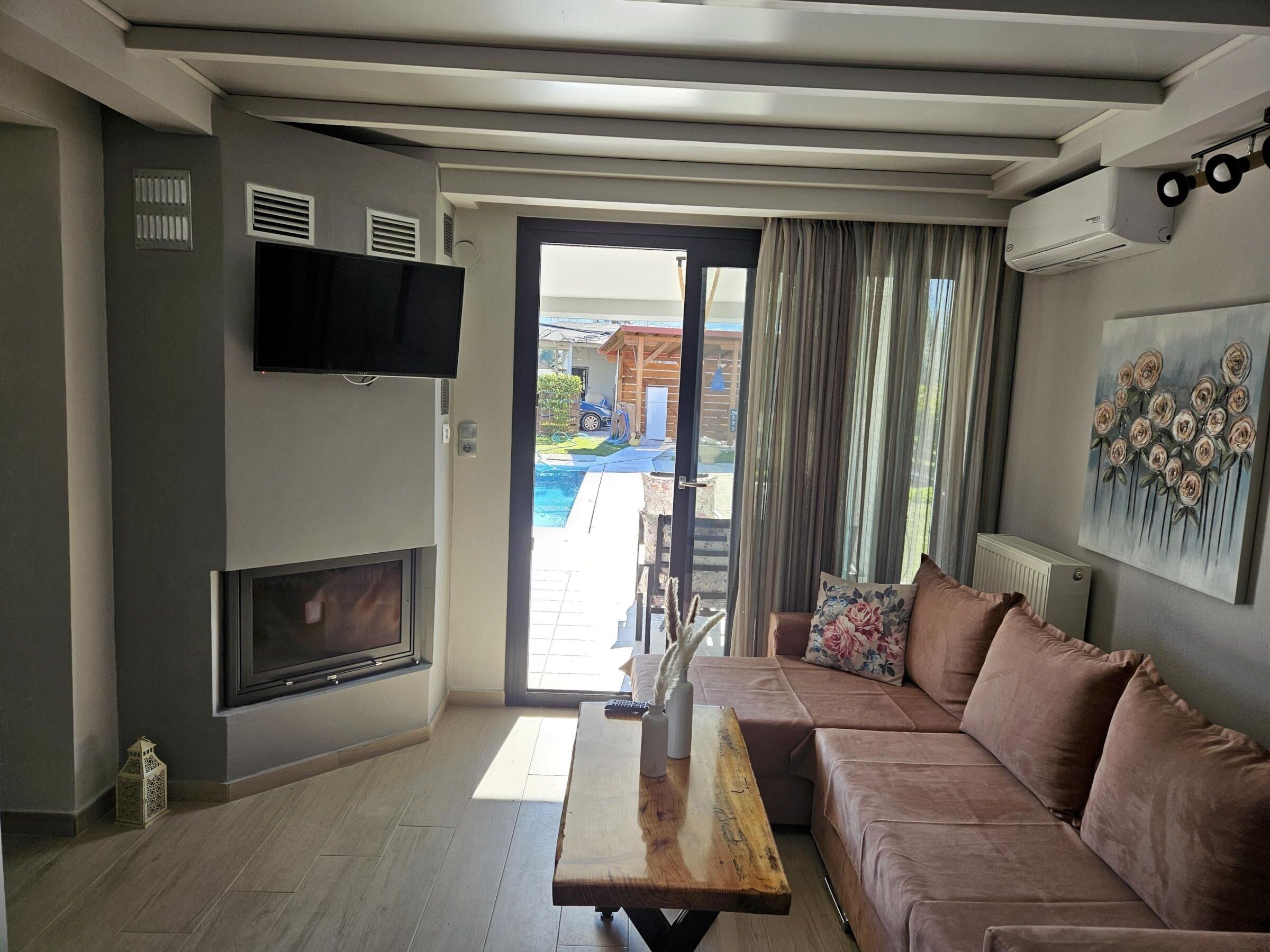 Small Beautifully Located Resort With Private Pools. - Greece