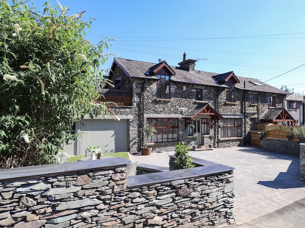 Chestnuts Cottage - Bowness-on-Windermere