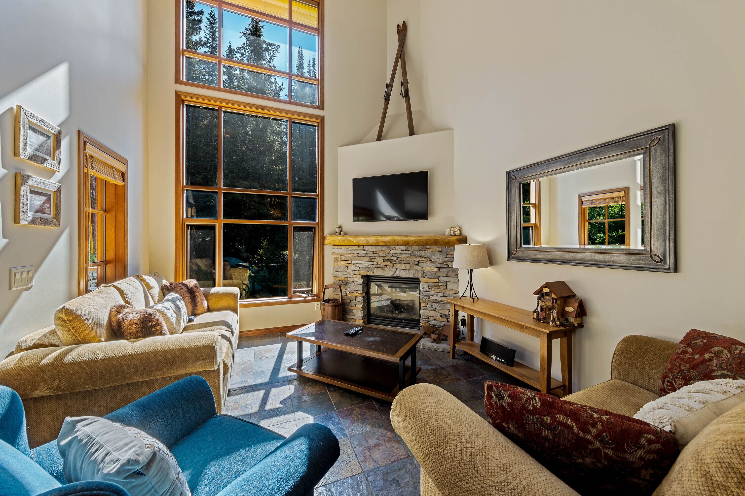 Happy Trails #40 Townhouse - Sun Peaks