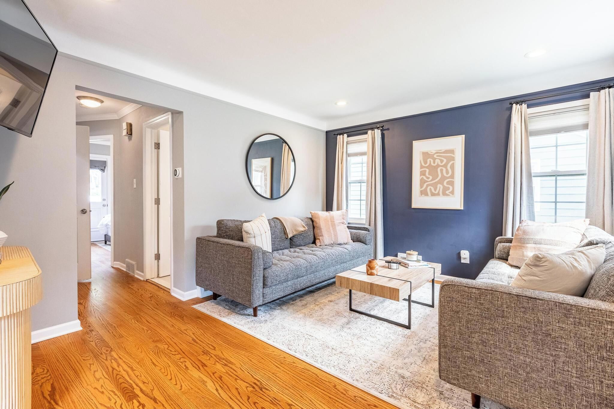 Gorgeous Berkley 4br/2.5ba Home W/ Loft Suite - Troy, MI