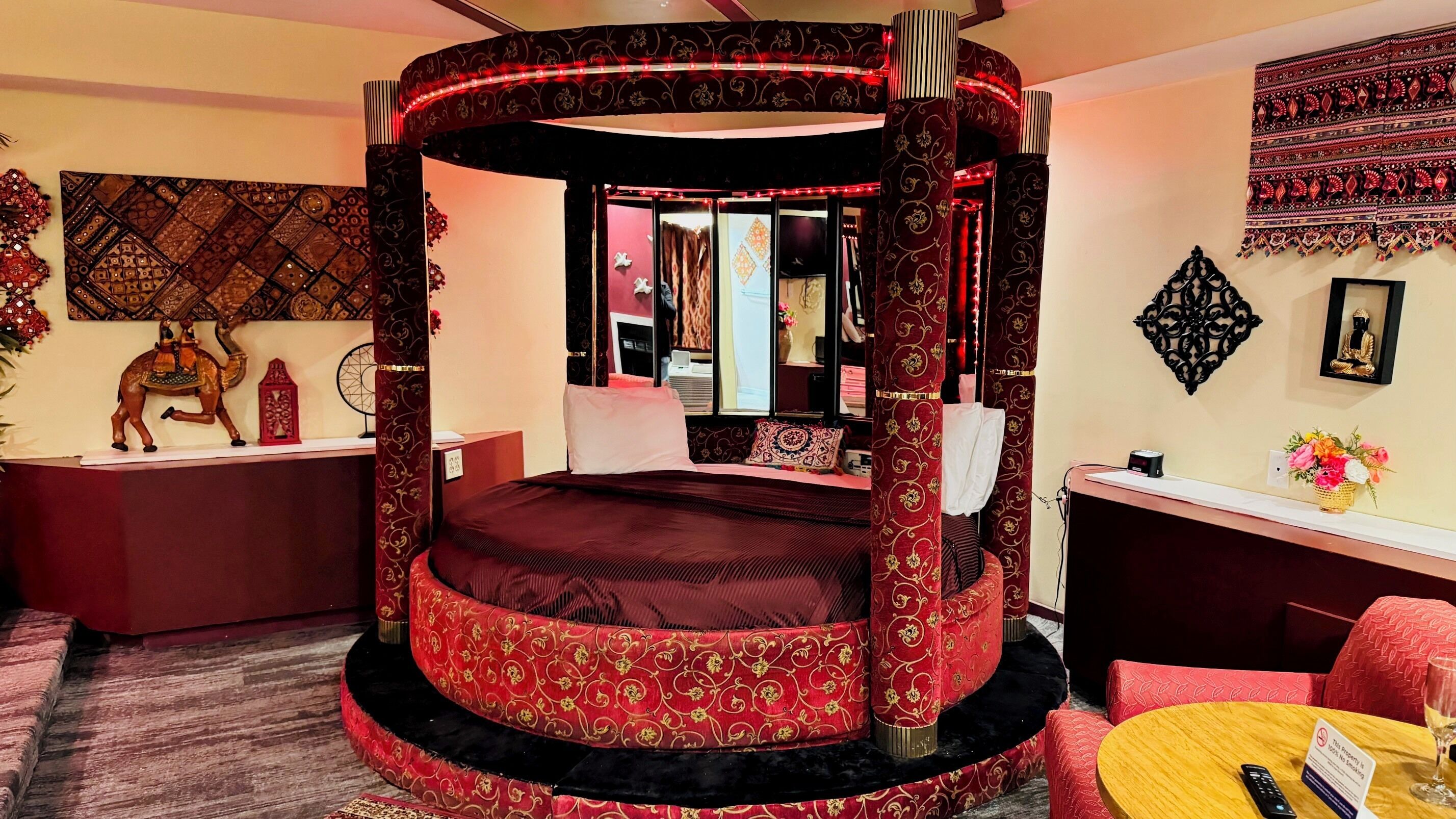 Suite-Estúdio Royal, 1 cama king-size, não fumadores, banheira de hidromassagem | Comodidade do quarto