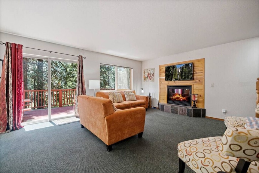 Aspen- Spacious River Front, Family Cabin - Pinecrest, CA