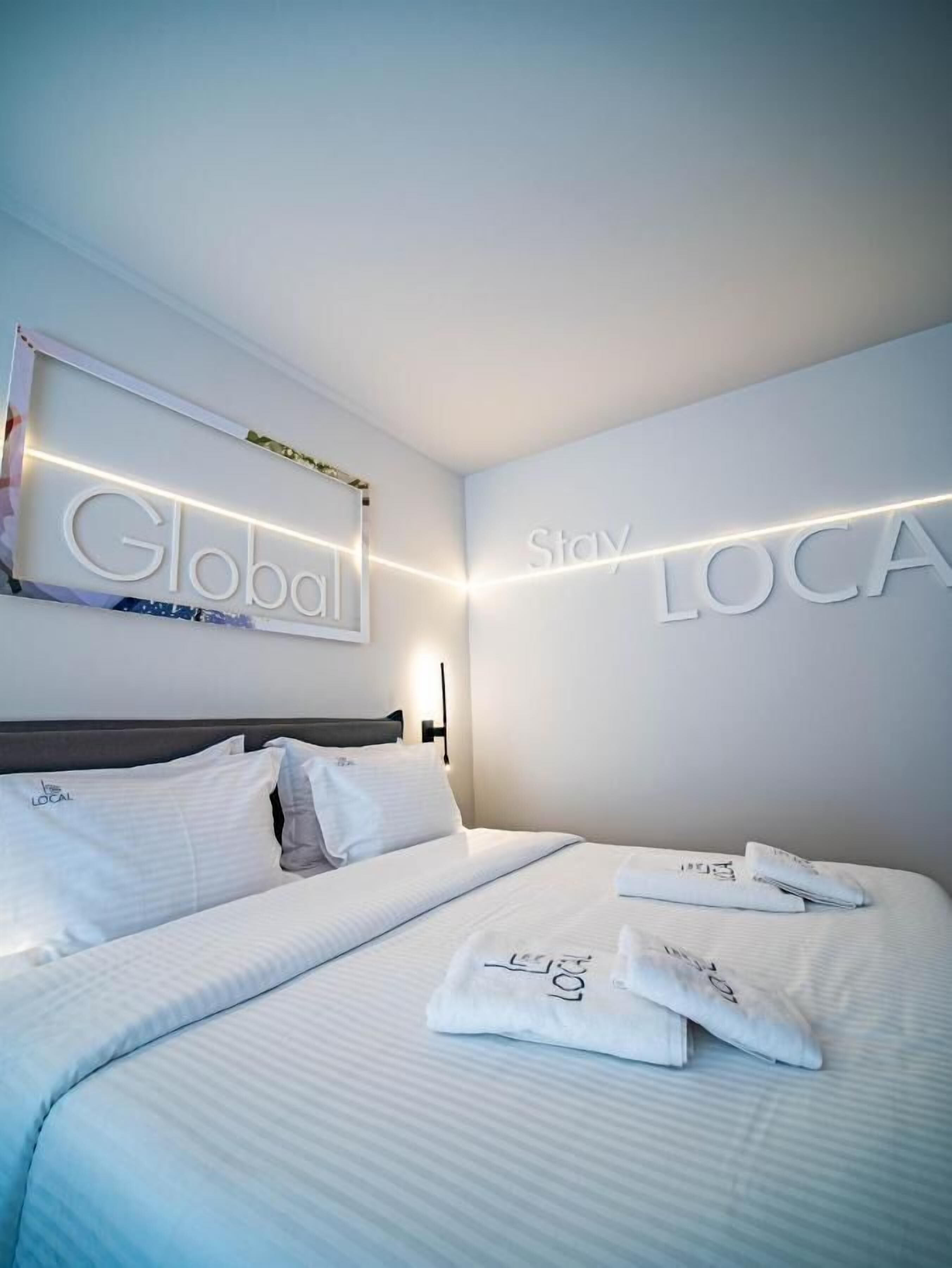 Minibar, cofre no quarto 