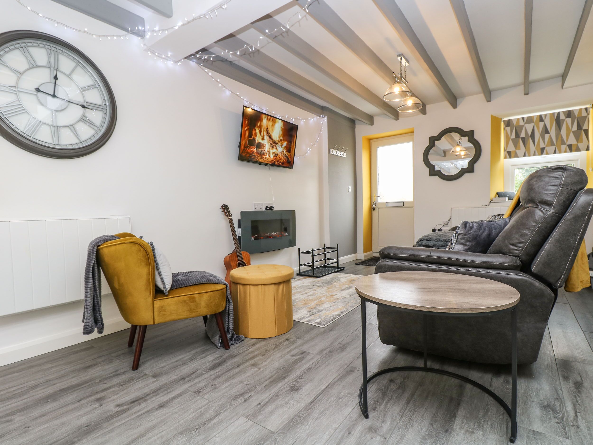 The Hideaway, Romantic, Country Holiday Cottage In Chacewater - St Agnes