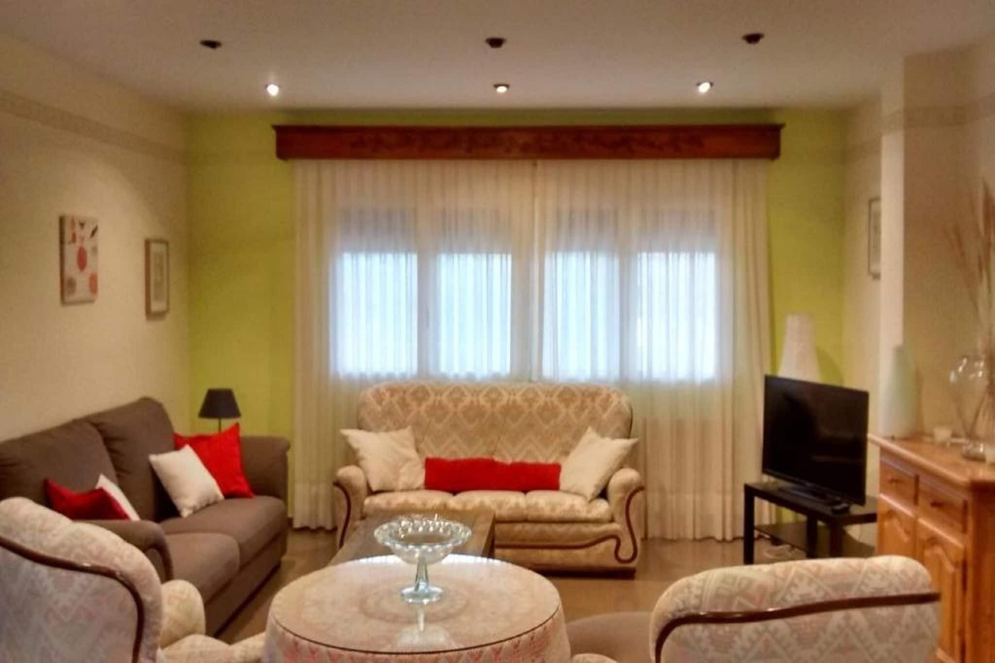 Acogedora Casa De Vacaciones En Murcia - Moratalla