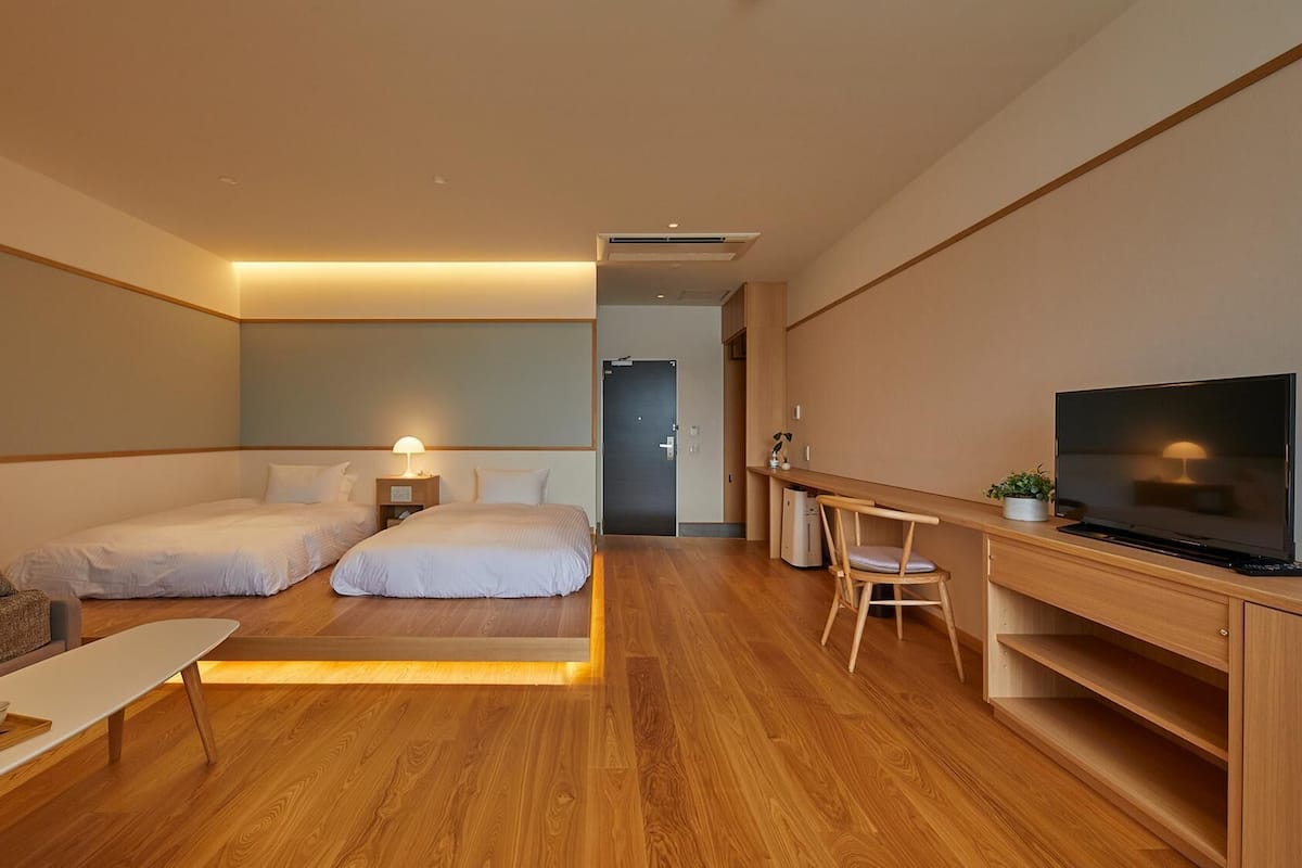 Cofres nos quartos, Wi-Fi, roupa de cama