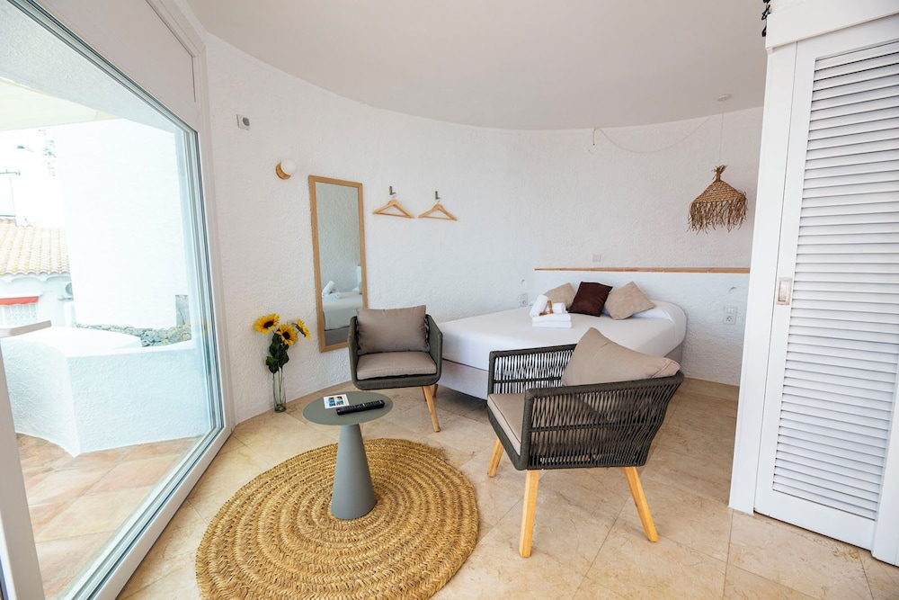 Agi Castell Mar 1010 Apartamento For Rent In Roses Girona. - Roses