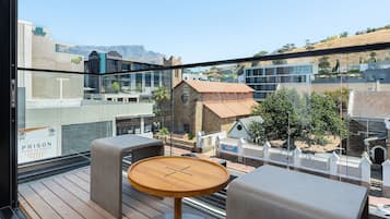 Estúdio Empresarial | Varanda