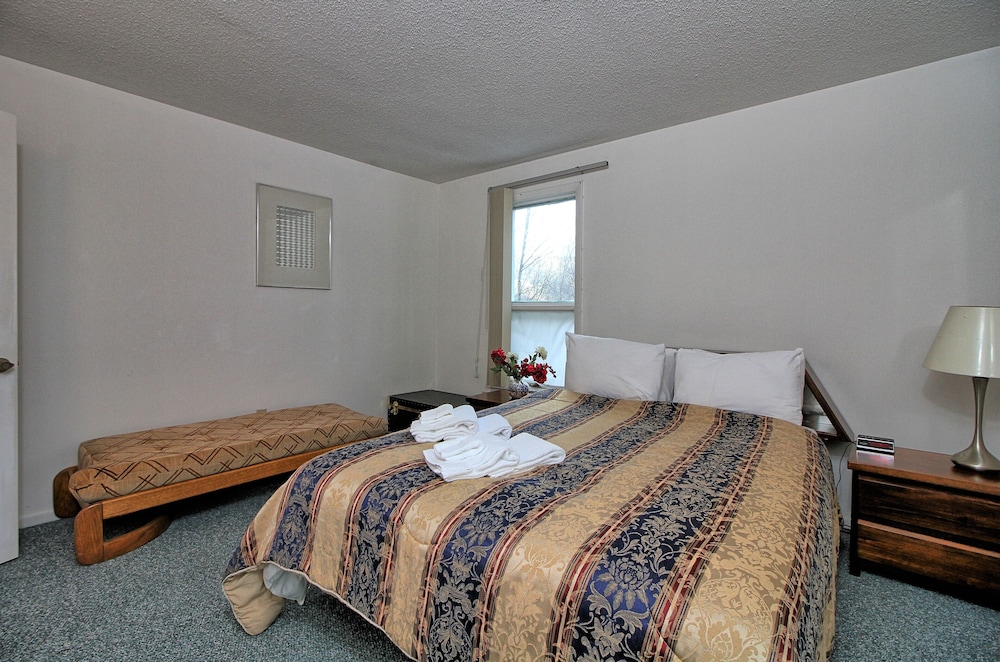 The Perfect Ski House! Stay In This 3 Bedroom Home Moose - Rutland, VT