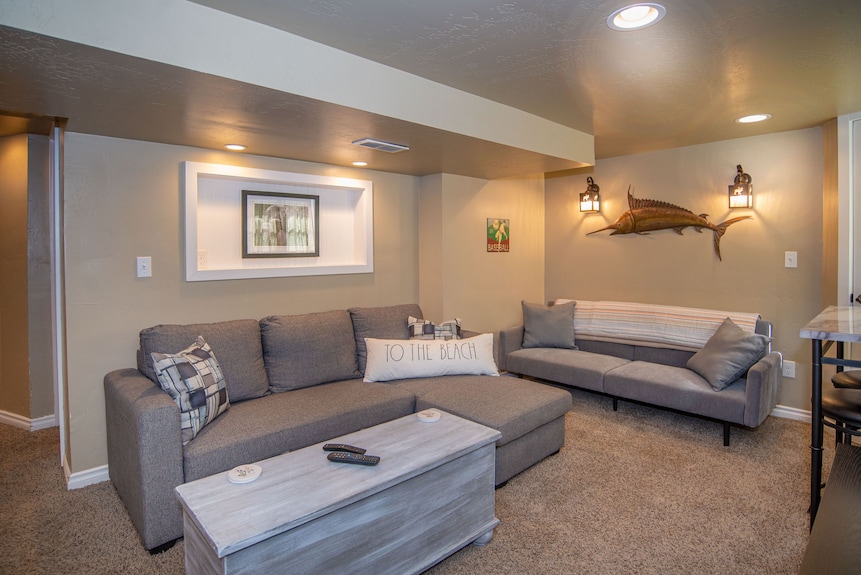 Beautiful Historic Home Near Lake & Downtown - Post Falls, ID