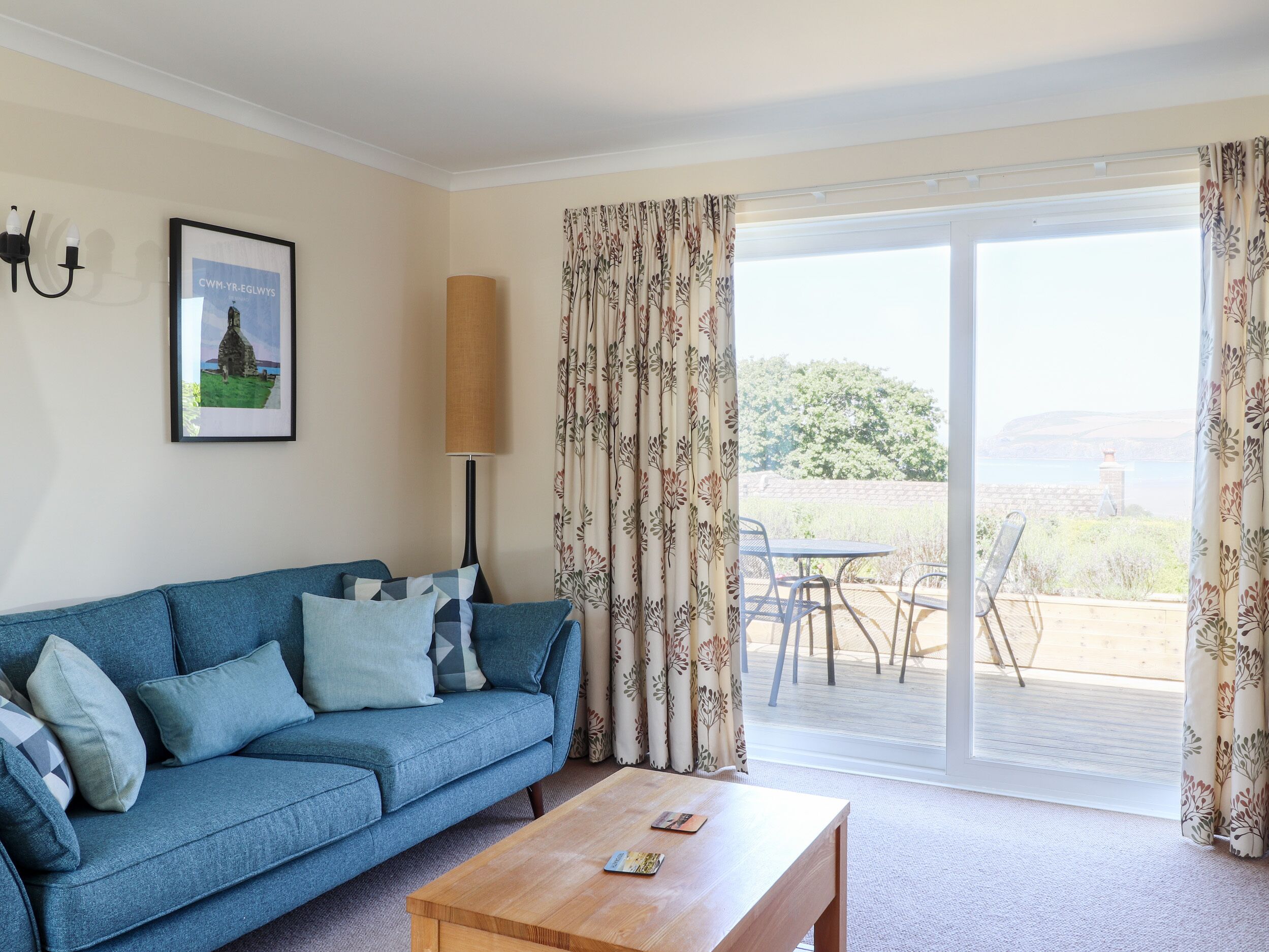 Trem Y Morfa, Pet Friendly, With A Garden In Newport, Pembrokeshire - Fishguard