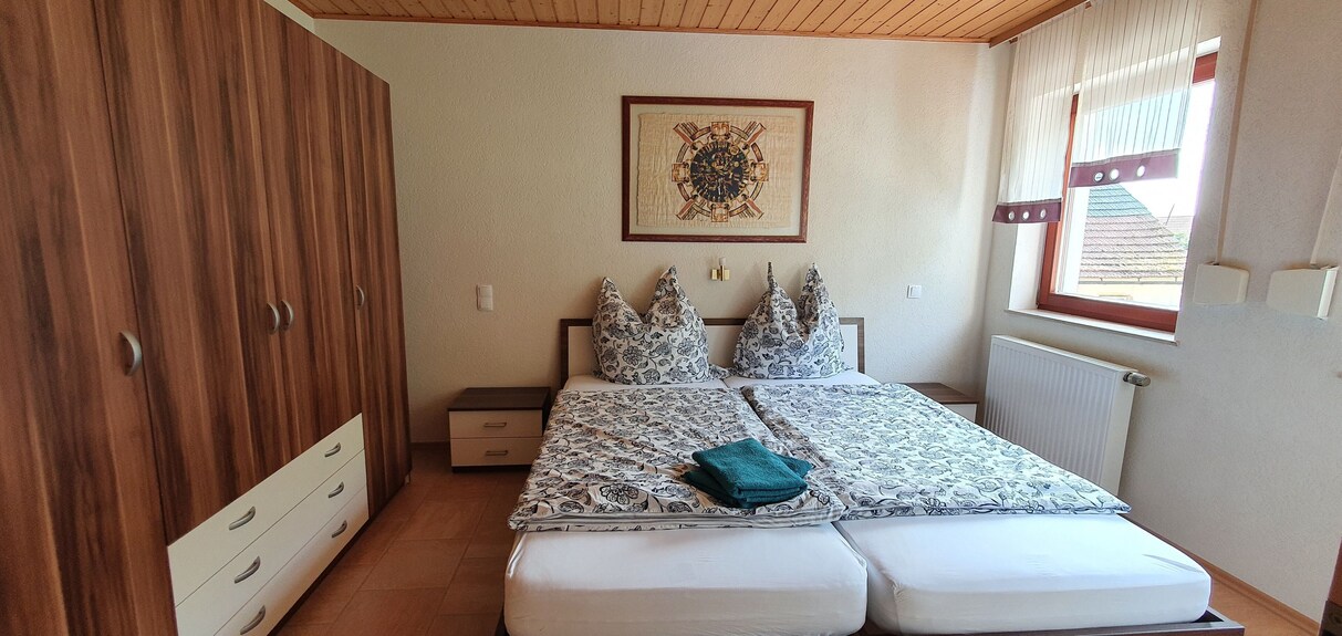 Vacation Apartment 2 - Gasthaus Zum Schneider - Bavaria