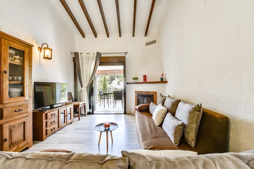 San Jaime, Bonito Bungalow En Moraira Para 4 Adultos Y 2 Niños Con Piscina Comunitaria Y Wifi Gratis - Costa Blanca