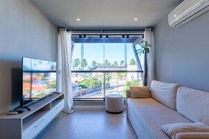 Apartamento | Área de estar | Smart TV 55 polegadas com canais digitais, TV, Netflix