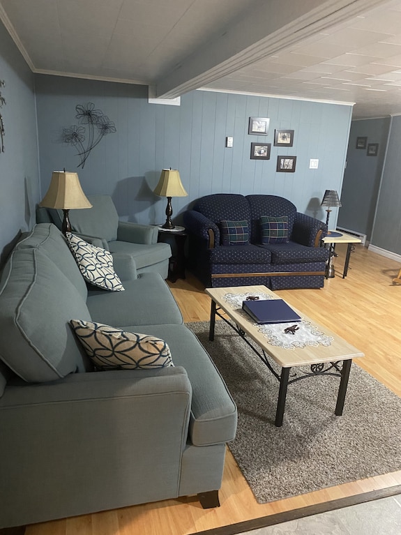 Mountain View Basement Apartment, Located In The Gorgeous Village Of Cheticamp. - Cape Breton Island