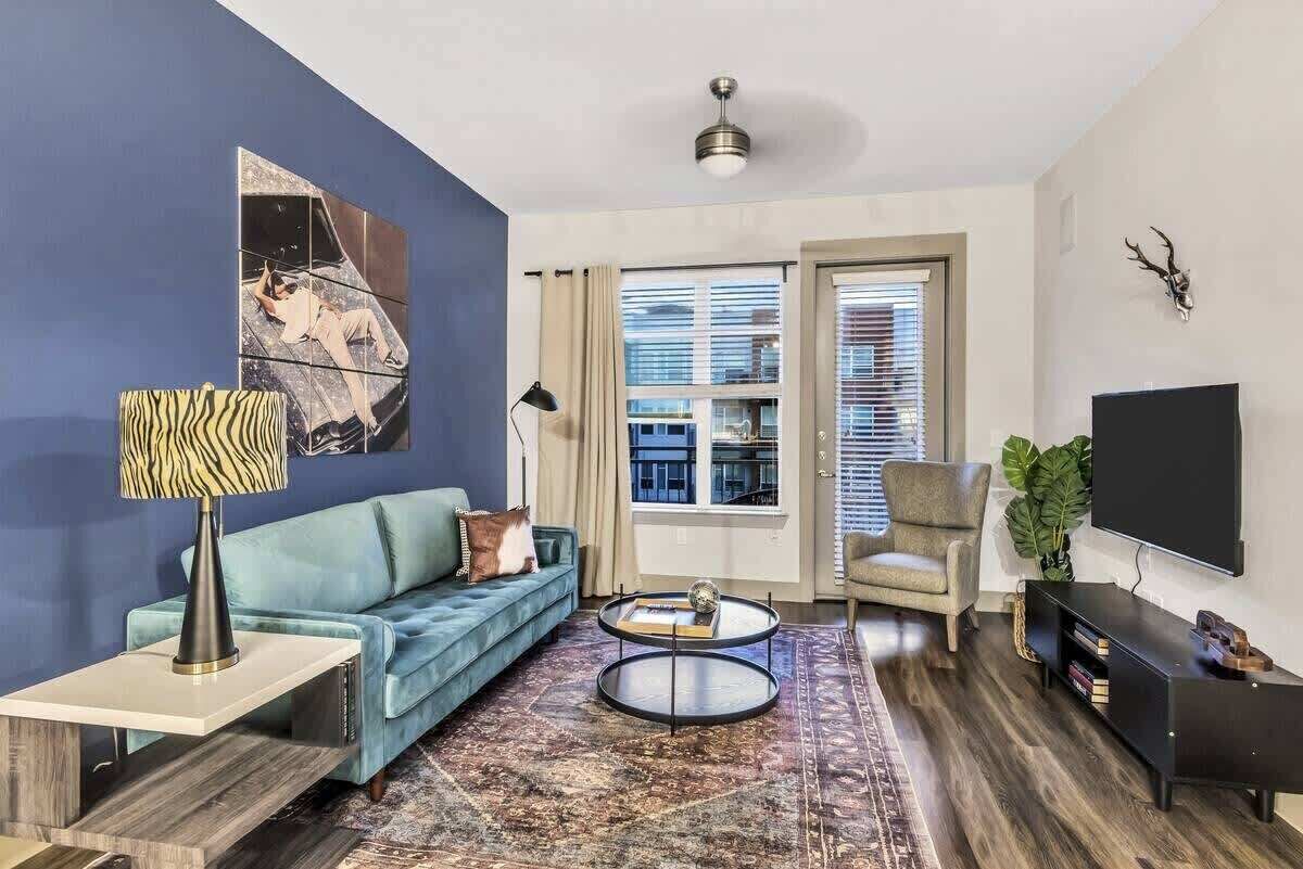 Boulevard Stays Stylish And Beautiful 1br Suite Pool, Parking - 리처드슨