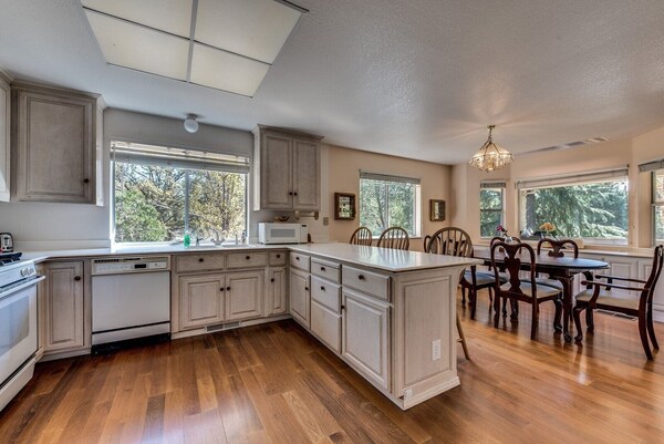 Casa Del Lago - Only 200 Yards From The Beach By Yosemite Region Resorts - Pine Mountain Lake, CA