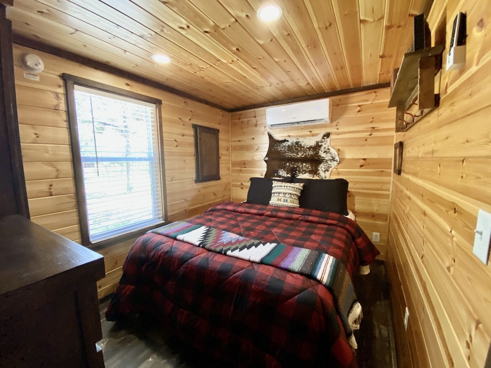Resort At Fredericksburg Unit 2 - Fredericksburg, TX