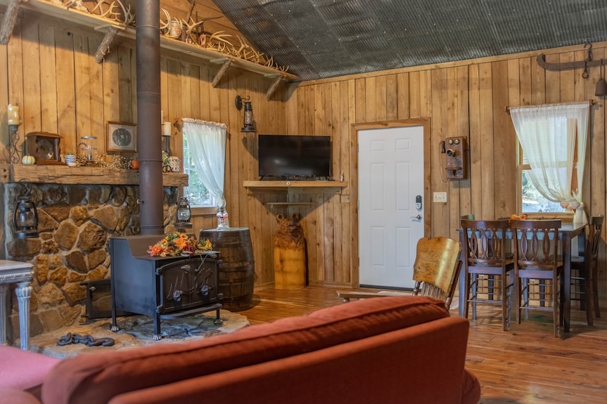 John's Cabin - Indiana