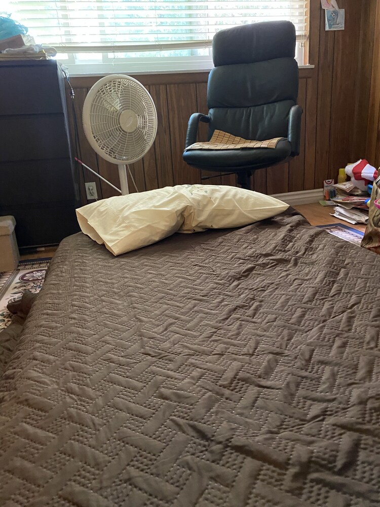 Modest Sleeping Quarter,cozy Quiet Private Loft. 純過夜不貴的方便小閣樓。 - 오렌지 군