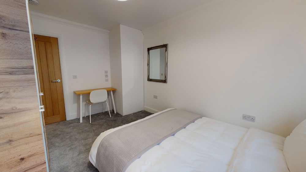 K Suites - Modern 2 Bed Apt W/ Free Parking - Lowestoft
