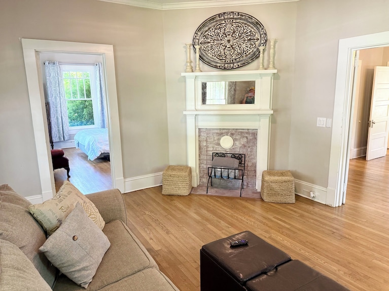 D-liteful Stay In Downtown Newton - Hickory