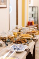 Pequeno-almoço tipo buffet diário incluído 
