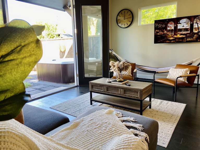 Deluxe In Center Of Houston Boho Chic, Groupchoice - Independence Heights - Houston