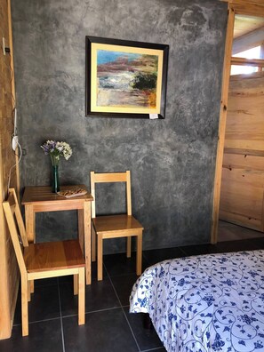 Quarto, 1 quarto, varanda, vista para o jardim | Área de estar