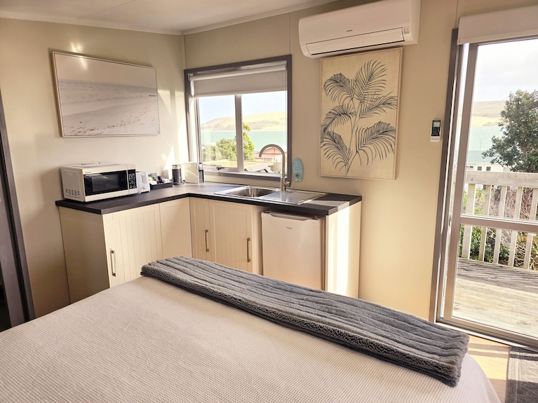 Cosy Opononi Cabin With Gorgeous Ocean Views - Relaxation Bliss! - Northland