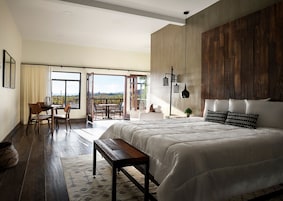 Suite | Roupa de alta qualidade, Wi-fi grátis, roupa de cama fornecida