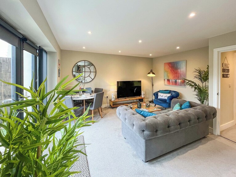 Uk40241- The Bilberry - Scarborough