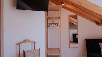 Quarto Quádruplo Familiar | 1 quarto, cortinas/cortinados opacos, ferro/tábua de engomar